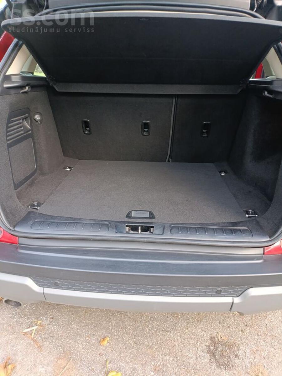 Sarkans Land Rover Range Rover Evoque 2013 Rīga, ar dzinēja tilpumu 2.20 L un nobraukumu 217 tūkst. km par 8200 €, foto 22 vietnē AUTOMOTO.COM.LV