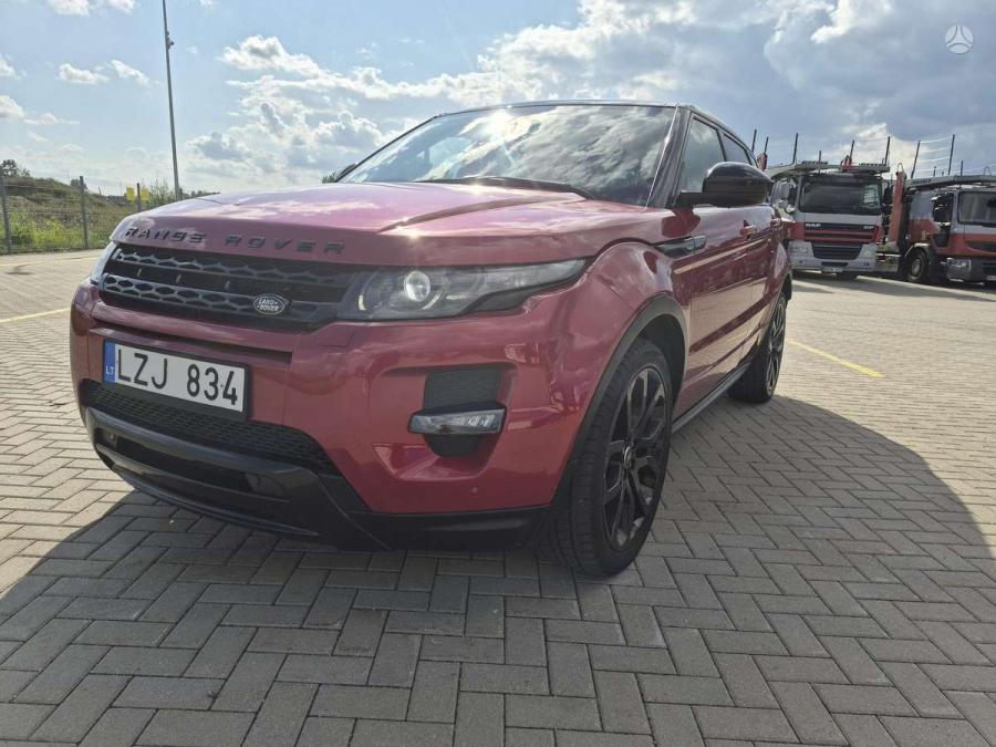 Red Land Rover Range Rover Evoque 2014 in Taurage, with an engine capacity of 2.18 L and mileage of 280 thousand km for 12000 €, photo 4 on AUTOMOTO.COM.LV