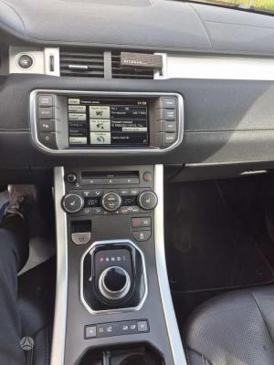 Red Land Rover Range Rover Evoque 2014 in Taurage, with an engine capacity of 2.18 L and mileage of 280 thousand km for 12000 €, photo 20 on AUTOMOTO.COM.LV