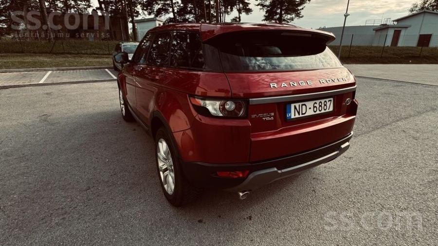 Red Land Rover Range Rover Evoque 2015 in Riga, with an engine capacity of 2.20 L and mileage of 234 thousand km for 10700 €, photo 5 on AUTOMOTO.COM.LV