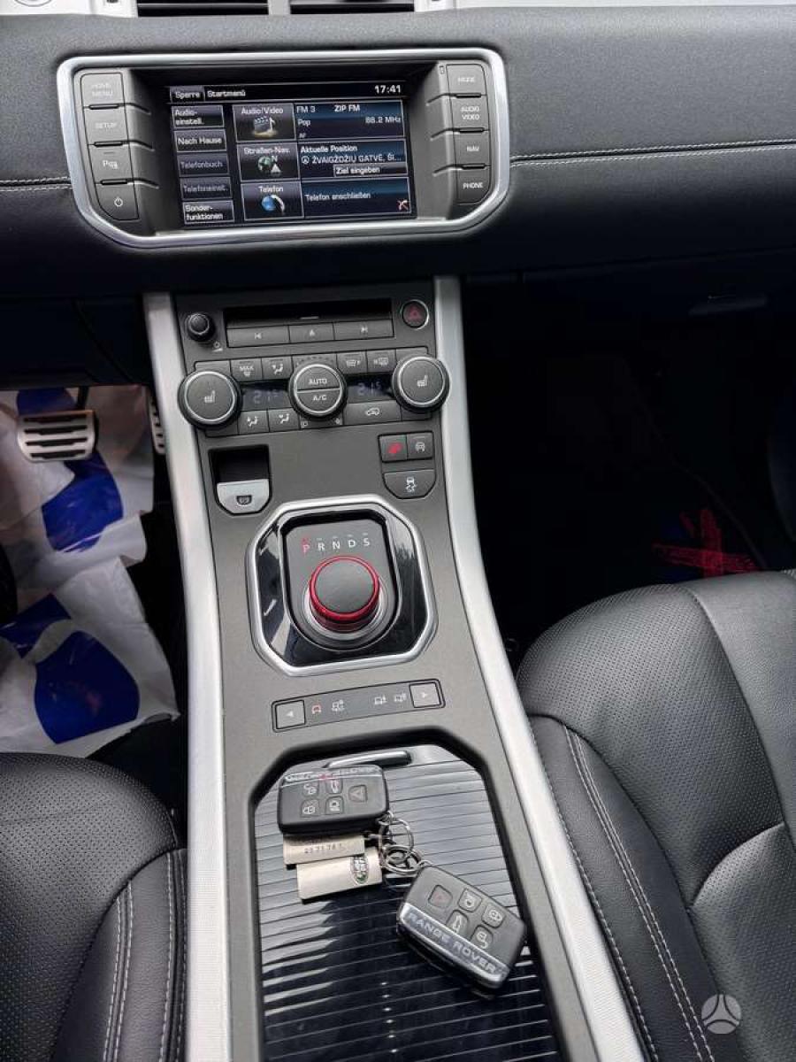 Sarkans Land Rover Range Rover Evoque 2015 Šauļi, ar dzinēja tilpumu 2.18 L un nobraukumu 150 tūkst. km par 14650 €, foto 22 vietnē AUTOMOTO.COM.LV