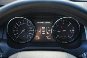 Sarkans Land Rover Range Rover Evoque 2015 Marijampole, ar dzinēja tilpumu 2.18 L un nobraukumu 289 tūkst. km par 10750 €, foto 25 vietnē AUTOMOTO.COM.LV