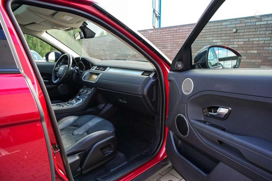 Sarkans Land Rover Range Rover Evoque 2015 Marijampole, ar dzinēja tilpumu 2.18 L un nobraukumu 289 tūkst. km par 10750 €, foto 38 vietnē AUTOMOTO.COM.LV