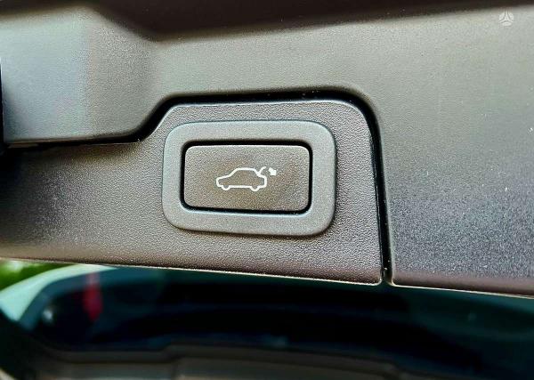 Sarkans Land Rover Range Rover Evoque 2015 Utena, ar dzinēja tilpumu 2.18 L un nobraukumu 235 tūkst. km par 13750 €, foto 7 vietnē AUTOMOTO.COM.LV