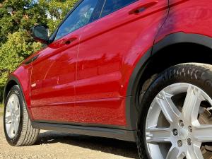 Red Land Rover Range Rover Evoque 2015 in Siauliai, with an engine capacity of 2.18 L and mileage of 275 thousand km for 14999 €, photo 10 on AUTOMOTO.COM.LV