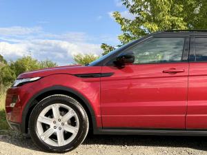 Red Land Rover Range Rover Evoque 2015 in Siauliai, with an engine capacity of 2.18 L and mileage of 275 thousand km for 14999 €, photo 14 on AUTOMOTO.COM.LV