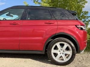 Red Land Rover Range Rover Evoque 2015 in Siauliai, with an engine capacity of 2.18 L and mileage of 275 thousand km for 14999 €, photo 15 on AUTOMOTO.COM.LV