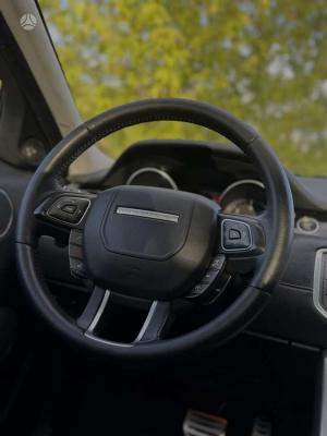 Red Land Rover Range Rover Evoque 2015 in Siauliai, with an engine capacity of 2.18 L and mileage of 275 thousand km for 14999 €, photo 33 on AUTOMOTO.COM.LV
