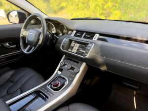 Red Land Rover Range Rover Evoque 2015 in Siauliai, with an engine capacity of 2.18 L and mileage of 275 thousand km for 14999 €, photo 34 on AUTOMOTO.COM.LV
