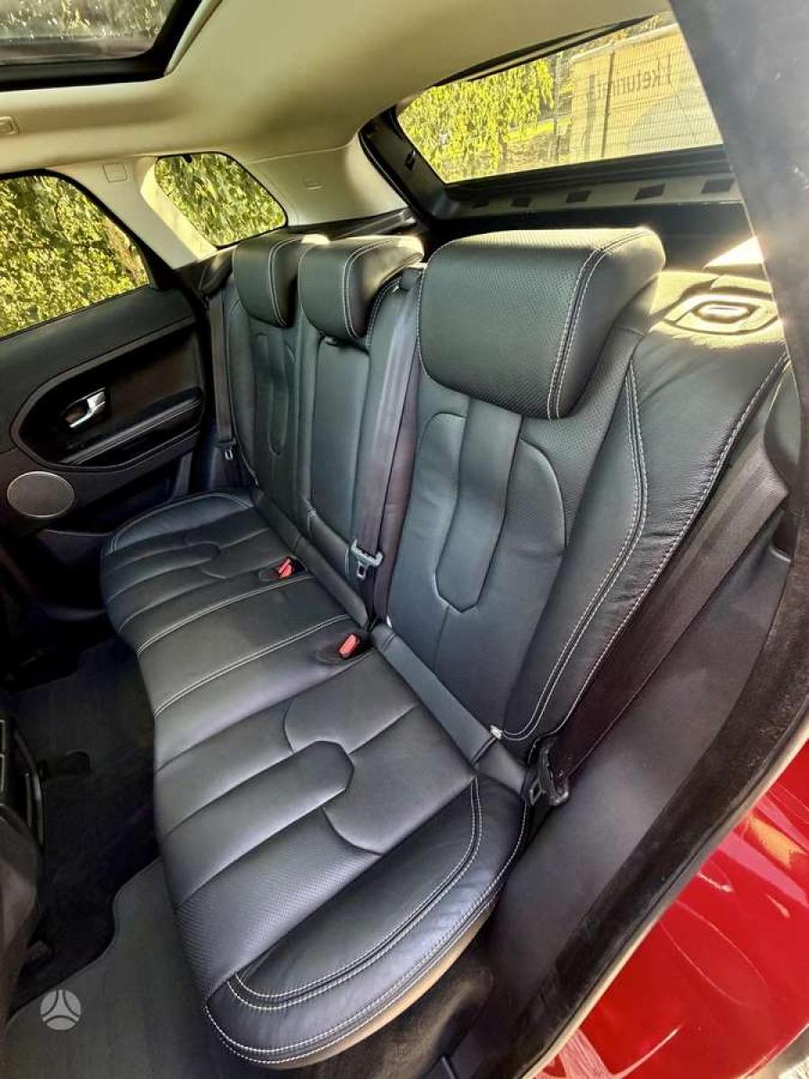 Red Land Rover Range Rover Evoque 2015 in Siauliai, with an engine capacity of 2.18 L and mileage of 275 thousand km for 14999 €, photo 43 on AUTOMOTO.COM.LV