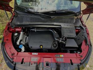 Red Land Rover Range Rover Evoque 2015 in Siauliai, with an engine capacity of 2.18 L and mileage of 275 thousand km for 14999 €, photo 54 on AUTOMOTO.COM.LV