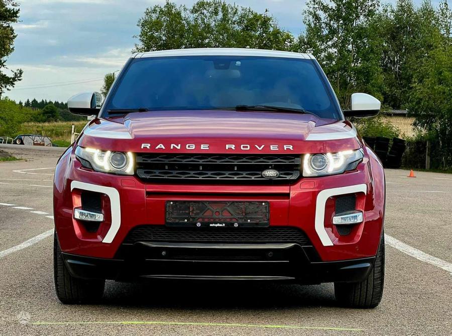 Red Land Rover Range Rover Evoque 2015 in Utena, with an engine capacity of 2.18 L and mileage of 235 thousand km for 13599 €, photo 12 on AUTOMOTO.COM.LV