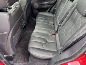 Red Land Rover Range Rover Evoque 2015 in Siauliai, with an engine capacity of 2.18 L and mileage of 150 thousand km for 13150 €, photo 15 on AUTOMOTO.COM.LV