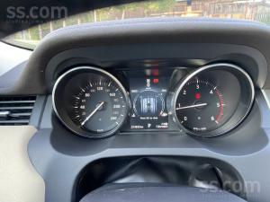 Sarkans Land Rover Range Rover Evoque 2016 Rīga, ar dzinēja tilpumu 2.00 L un nobraukumu 221 tūkst. km par 13100 €, foto 21 vietnē AUTOMOTO.COM.LV