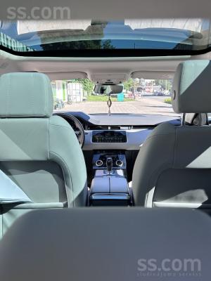 Sarkans Land Rover Range Rover Evoque 2020 Rīga, ar dzinēja tilpumu 2.00 L un nobraukumu 72 tūkst. km par 24900 €, foto 4 vietnē AUTOMOTO.COM.LV