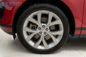 Sarkans Land Rover Range Rover Evoque 2023 Rīga, ar dzinēja tilpumu 2.00 L un nobraukumu 34 tūkst. km par 32990 €, foto 8 vietnē AUTOMOTO.COM.LV