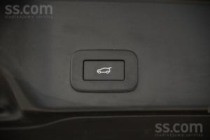Sarkans Land Rover Range Rover Evoque 2023 Rīga, ar dzinēja tilpumu 2.00 L un nobraukumu 34 tūkst. km par 32990 €, foto 9 vietnē AUTOMOTO.COM.LV