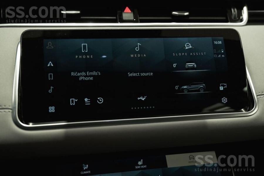 Sarkans Land Rover Range Rover Evoque 2023 Rīga, ar dzinēja tilpumu 2.00 L un nobraukumu 34 tūkst. km par 32990 €, foto 31 vietnē AUTOMOTO.COM.LV