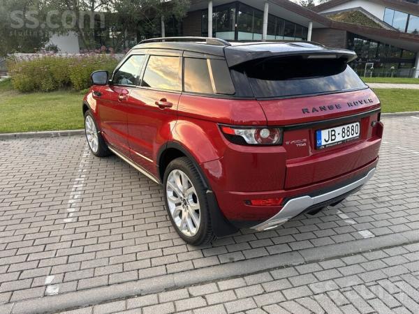 Red Land Rover Range Rover Evoque 2013 in Rezekne, with an engine capacity of 2.20 L and mileage of 165 thousand km for 13500 €, photo 5 on AUTOMOTO.COM.LV