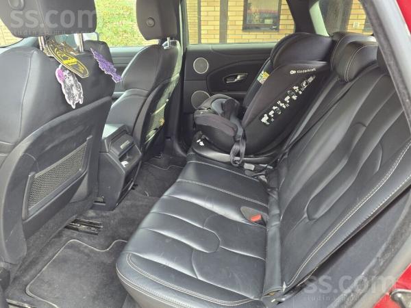 Land Rover Range Rover Evoque 2016 Aizkraukle vietnē Sarkans Land Rover Range Rover Evoque 2016 Aizkraukle, ar dzinēja tilpumu 2.00 L un nobraukumu 147 tūkst. km par 13500 €, foto 8 vietnē AUTOMOTO.COM.LV