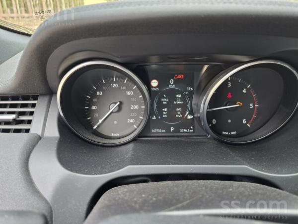 Land Rover Range Rover Evoque 2016 Aizkraukle vietnē Sarkans Land Rover Range Rover Evoque 2016 Aizkraukle, ar dzinēja tilpumu 2.00 L un nobraukumu 147 tūkst. km par 13500 €, foto 10 vietnē AUTOMOTO.COM.LV