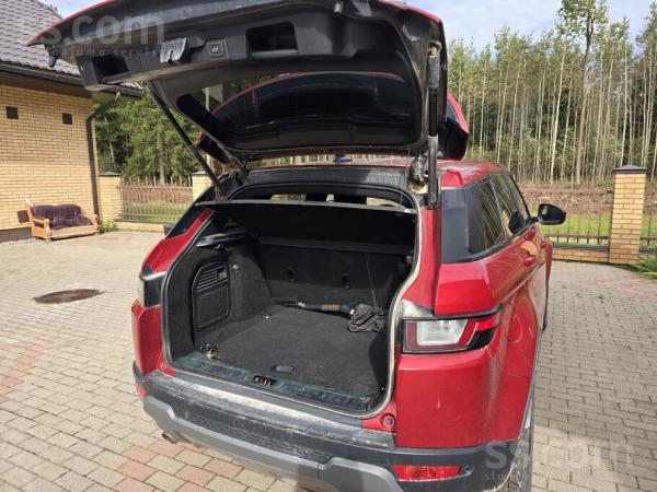 Red Land Rover Range Rover Evoque 2016 in Aizkraukle, with an engine capacity of 2.00 L and mileage of 147 thousand km for 13500 €, photo 7 on AUTOMOTO.COM.LV