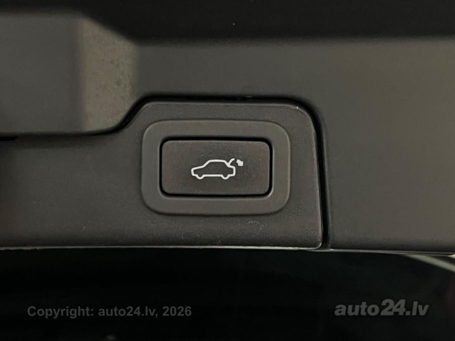 Land Rover Range Rover Evoque 2016 Pērnava, ar dzinēja tilpumu 2.00 L un nobraukumu 96 tūkst. km par 16490 €, foto 13 vietnē AUTOMOTO.COM.LV