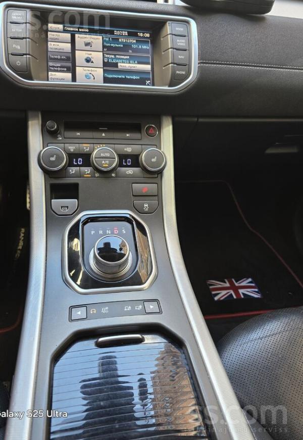 Balts Land Rover Range Rover Evoque 2012 Rīga, ar dzinēja tilpumu 2.20 L un nobraukumu 213 tūkst. km par 12400 €, foto 6 vietnē AUTOMOTO.COM.LV
