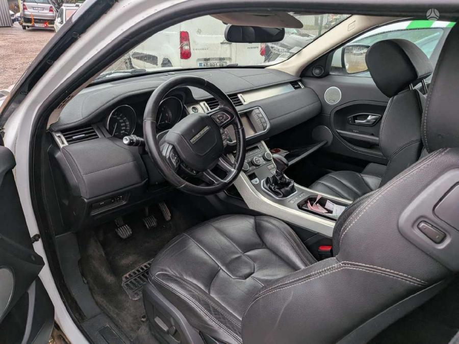 Balts Land Rover Range Rover Evoque 2011 Tauragė, ar dzinēja tilpumu 2.20 L un nobraukumu 223 tūkst. km par 3950 €, foto 5 vietnē AUTOMOTO.COM.LV