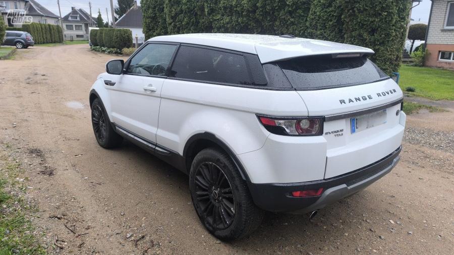 White Land Rover Range Rover Evoque 2011 in Taurage, with an engine capacity of 2.20 L and mileage of 265 thousand km for 5500 €, photo 5 on AUTOMOTO.COM.LV