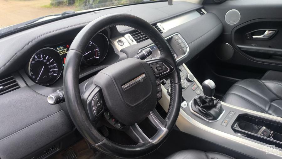 White Land Rover Range Rover Evoque 2011 in Taurage, with an engine capacity of 2.20 L and mileage of 265 thousand km for 5500 €, photo 9 on AUTOMOTO.COM.LV