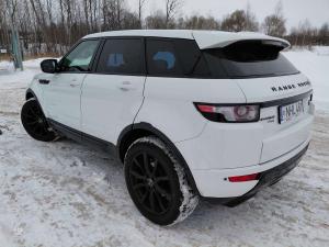 White Land Rover Range Rover Evoque 2012 in Utena, with an engine capacity of 2.18 L and mileage of 230 thousand km for 8900 €, photo 6 on AUTOMOTO.COM.LV