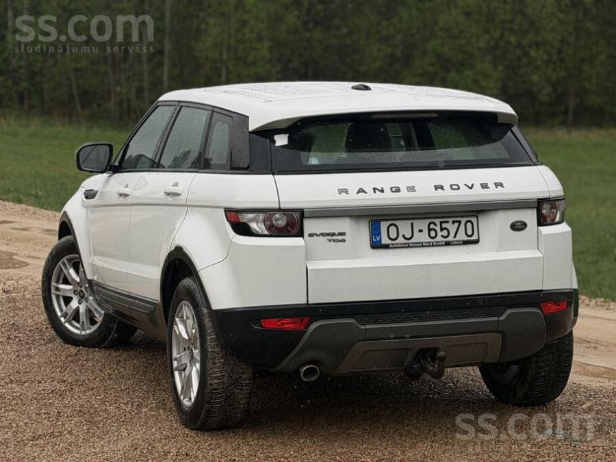 Balts Land Rover Range Rover Evoque 2012 Ogre, ar dzinēja tilpumu 2.20 L un nobraukumu 283 tūkst. km par 10150 €, foto 8 vietnē AUTOMOTO.COM.LV