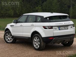 Balts Land Rover Range Rover Evoque 2012 Ogre, ar dzinēja tilpumu 2.20 L un nobraukumu 283 tūkst. km par 10150 €, foto 9 vietnē AUTOMOTO.COM.LV