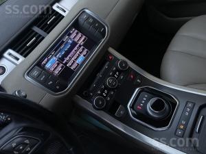 Balts Land Rover Range Rover Evoque 2012 Ogre, ar dzinēja tilpumu 2.20 L un nobraukumu 283 tūkst. km par 10150 €, foto 14 vietnē AUTOMOTO.COM.LV