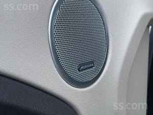 Balts Land Rover Range Rover Evoque 2012 Ogre, ar dzinēja tilpumu 2.20 L un nobraukumu 283 tūkst. km par 10150 €, foto 18 vietnē AUTOMOTO.COM.LV