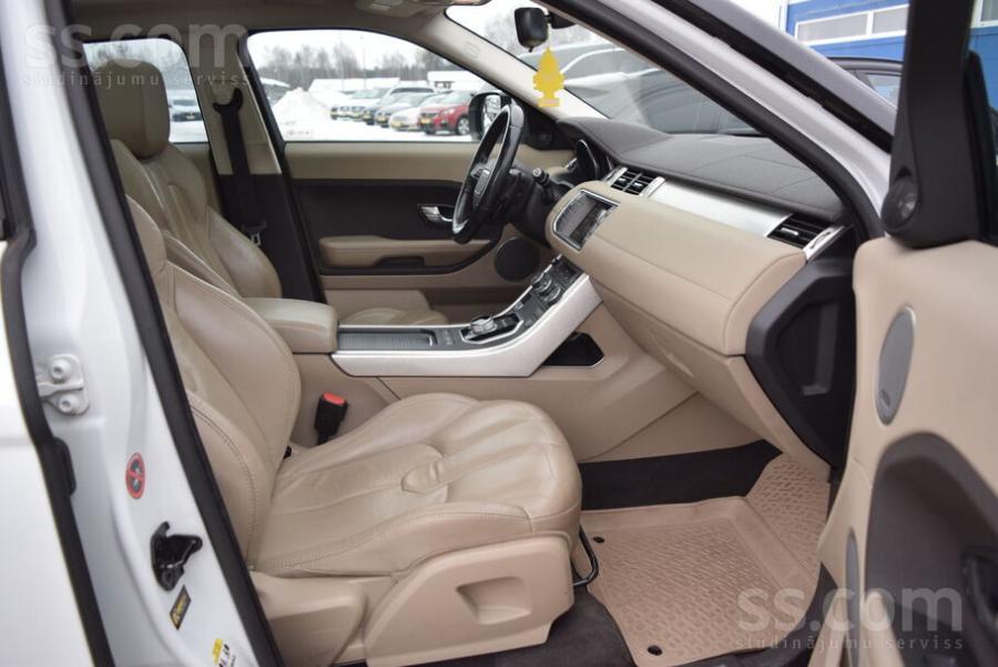 White Land Rover Range Rover Evoque 2012 in Riga, with an engine capacity of 2.20 L and mileage of 226 thousand km for 4500 €, photo 13 on AUTOMOTO.COM.LV