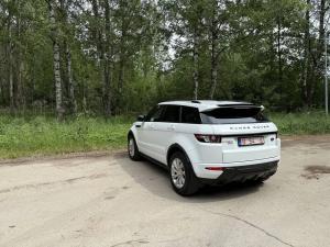 White Land Rover Range Rover Evoque 2012 in Riga, with an engine capacity of 2.20 L and mileage of 180 thousand km for 6000 €, photo 7 on AUTOMOTO.COM.LV