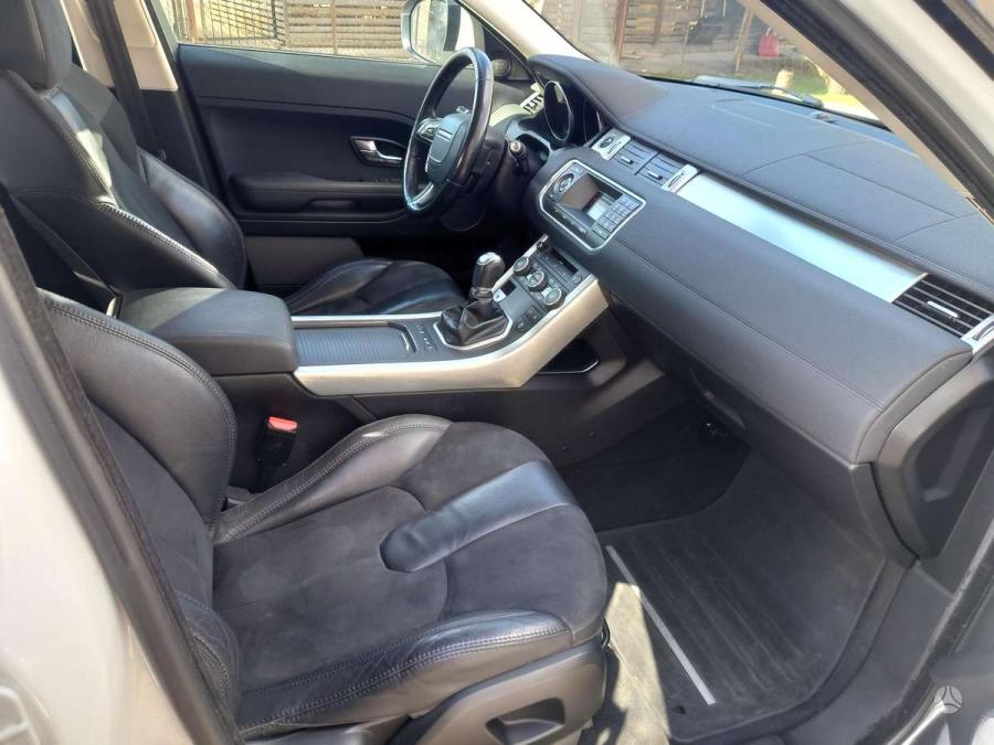 Balts Land Rover Range Rover Evoque 2012 Šauļi, ar dzinēja tilpumu 2.18 L un nobraukumu 277 tūkst. km par 7250 €, foto 8 vietnē AUTOMOTO.COM.LV
