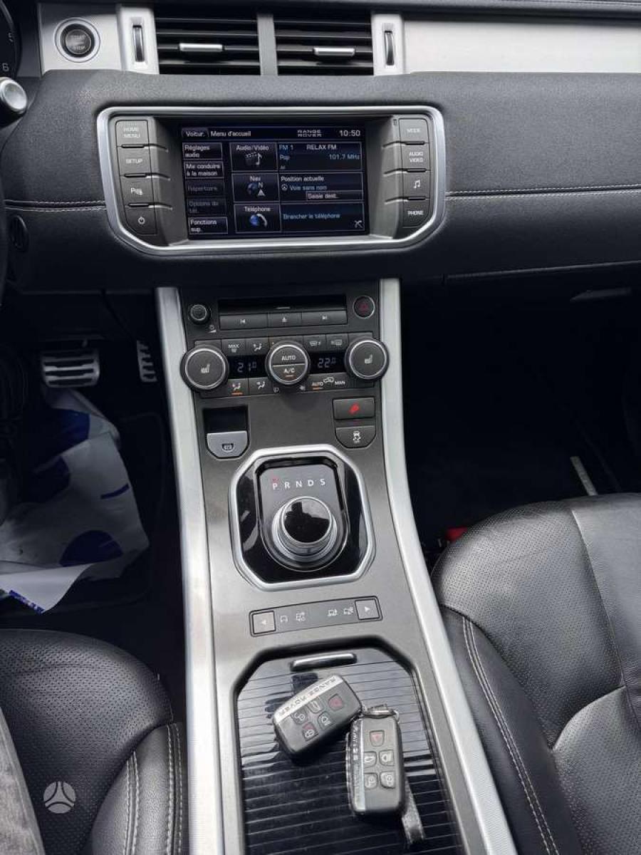 Balts Land Rover Range Rover Evoque 2012 Šauļi, ar dzinēja tilpumu 2.18 L un nobraukumu 260 tūkst. km par 10650 €, foto 25 vietnē AUTOMOTO.COM.LV