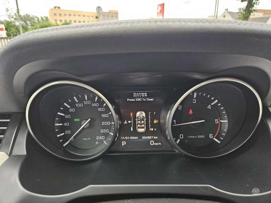 Balts Land Rover Range Rover Evoque 2012 Šauļi, ar dzinēja tilpumu 2.18 L un nobraukumu 205 tūkst. km par 7950 €, foto 22 vietnē AUTOMOTO.COM.LV