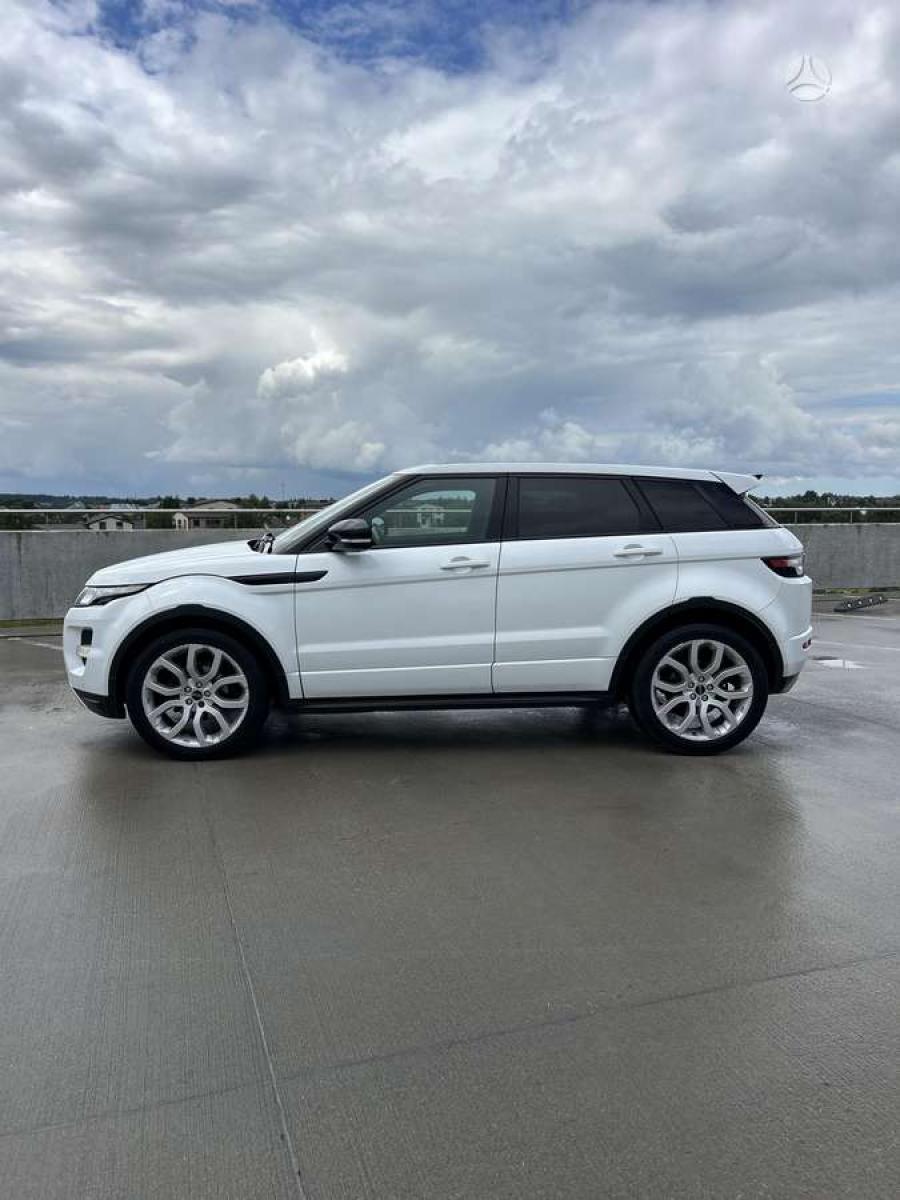White Land Rover Range Rover Evoque 2012 in Vilnius, with an engine capacity of 2.18 L and mileage of 305 thousand km for 9500 €, photo 4 on AUTOMOTO.COM.LV