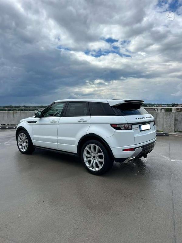 Balts Land Rover Range Rover Evoque 2012 Viļņa, ar dzinēja tilpumu 2.18 L un nobraukumu 305 tūkst. km par 9500 €, foto 4 vietnē AUTOMOTO.COM.LV