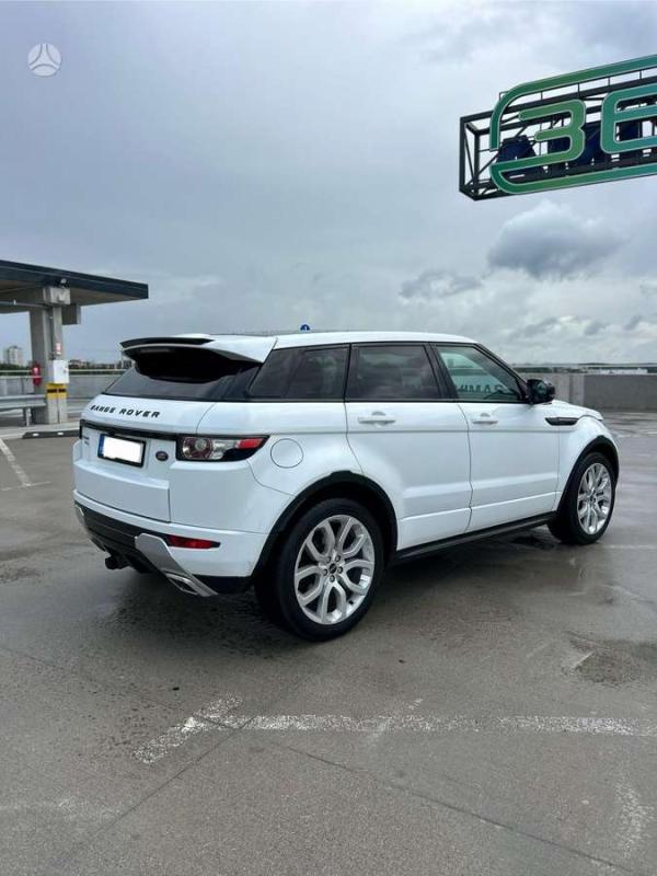 Balts Land Rover Range Rover Evoque 2012 Viļņa, ar dzinēja tilpumu 2.18 L un nobraukumu 305 tūkst. km par 9500 €, foto 5 vietnē AUTOMOTO.COM.LV