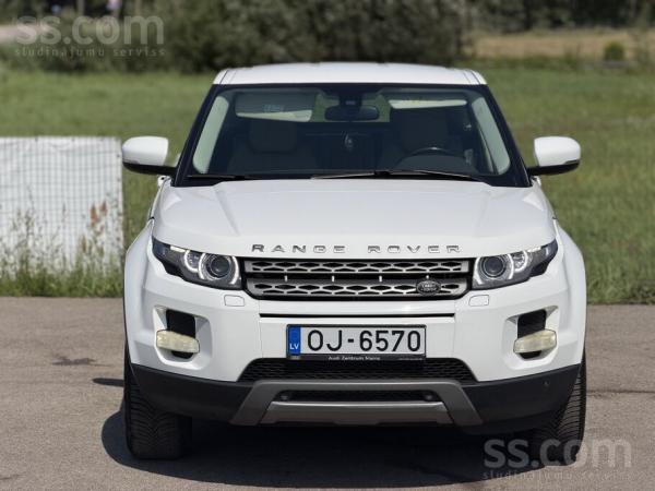 Balts Land Rover Range Rover Evoque 2012 Ogre, ar dzinēja tilpumu 2.20 L un nobraukumu 288 tūkst. km par 9450 €, foto 8 vietnē AUTOMOTO.COM.LV