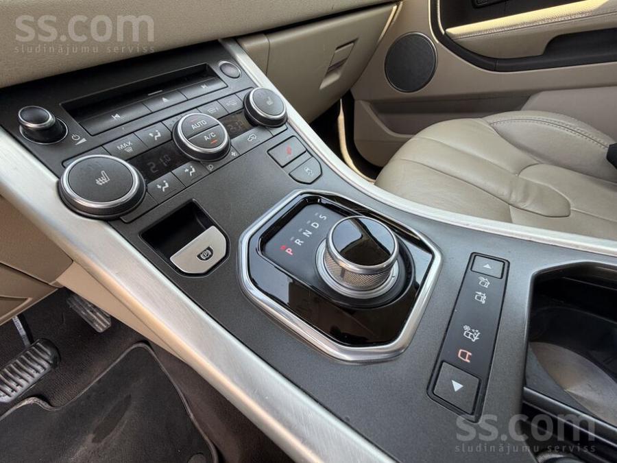 Balts Land Rover Range Rover Evoque 2012 Ogre, ar dzinēja tilpumu 2.20 L un nobraukumu 288 tūkst. km par 9450 €, foto 16 vietnē AUTOMOTO.COM.LV