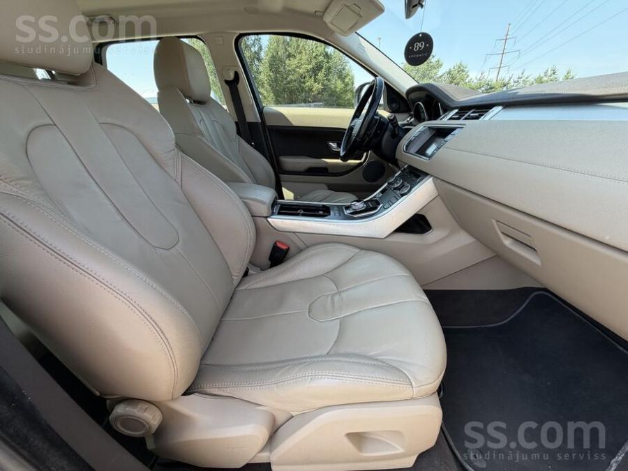 Balts Land Rover Range Rover Evoque 2012 Ogre, ar dzinēja tilpumu 2.20 L un nobraukumu 288 tūkst. km par 9450 €, foto 17 vietnē AUTOMOTO.COM.LV