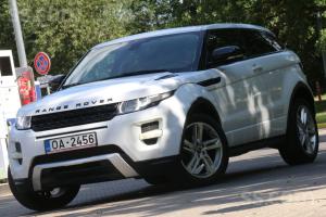 White Land Rover Range Rover Evoque 2012 in Riga, with an engine capacity of 2.20 L and mileage of 211 thousand km for 10990 €, photo  on AUTOMOTO.COM.LV