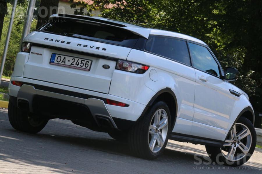 White Land Rover Range Rover Evoque 2012 in Riga, with an engine capacity of 2.20 L and mileage of 211 thousand km for 10990 €, photo 3 on AUTOMOTO.COM.LV