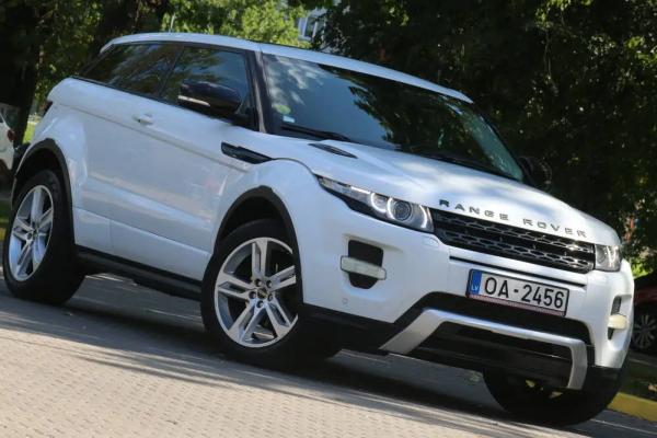 Balts Land Rover Range Rover Evoque 2012 Rīga, ar dzinēja tilpumu 2.20 L un nobraukumu 211 tūkst. km par 10990 €, foto 3 vietnē AUTOMOTO.COM.LV